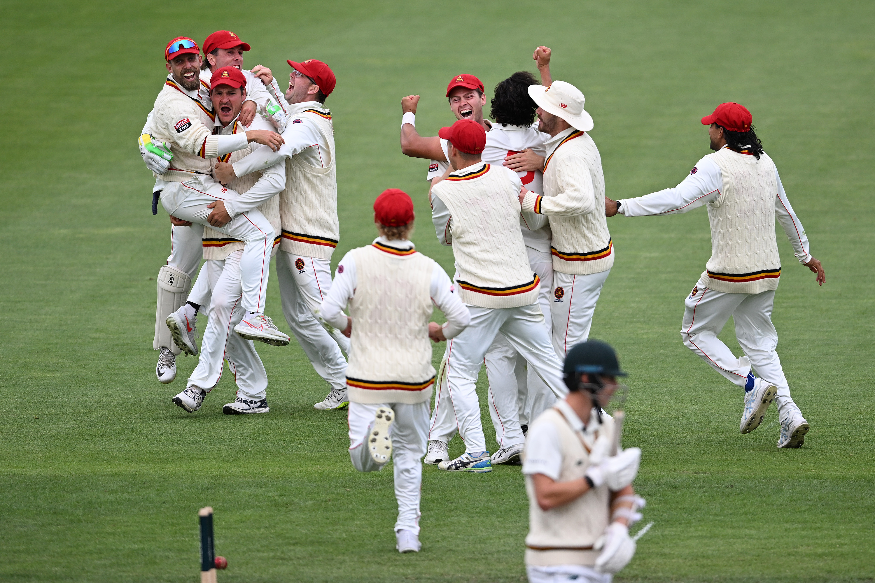 Last ball thriller lifts SA to top of Shield table | South Australian ...